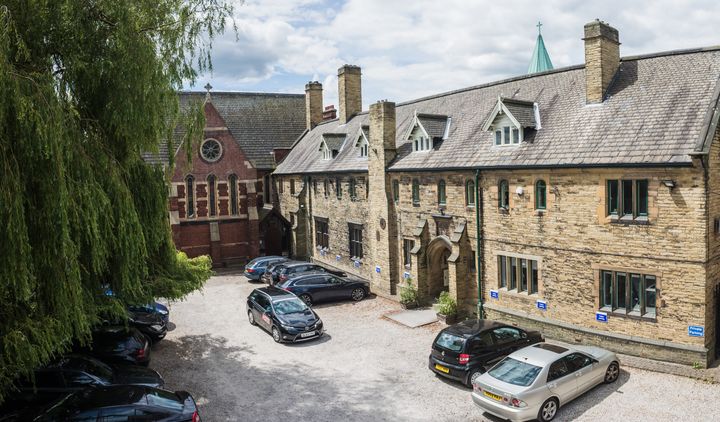 Hall Cliffe School - Tes Jobs